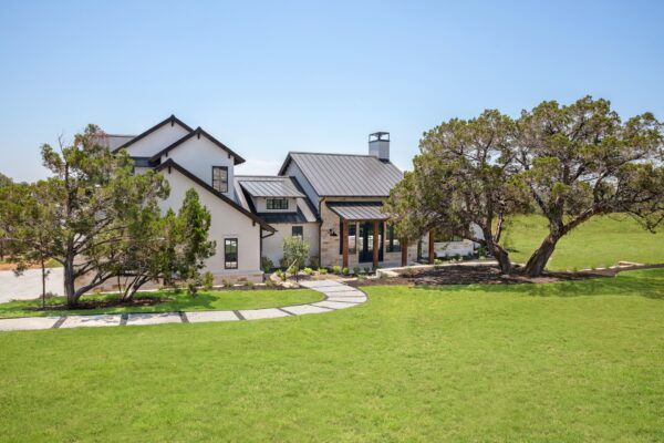 Modern Multi-Level Farmhouse – Alan Dale Custom Homes